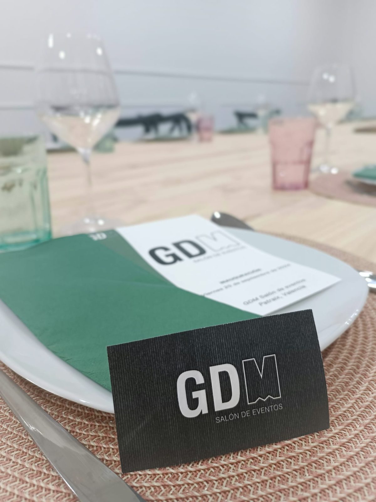 Contacta GDM Salón de Eventos: Información y reservas en Valencia